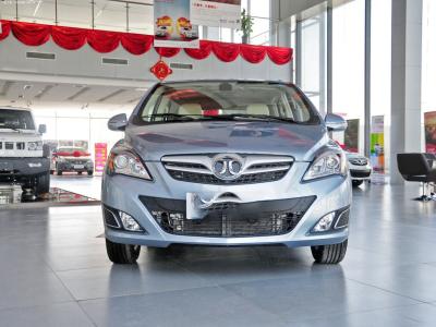 Cina BAIC EV200 200km Li Electric Cars 30.4kwh con 60 minuti velocemente che fanno pagare in vendita
