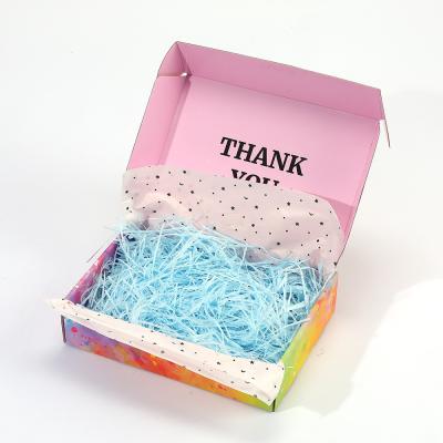 China Gravure Printing Compatible Crinkle Cut Raffia Shredded Paper for Decorative Filler for sale