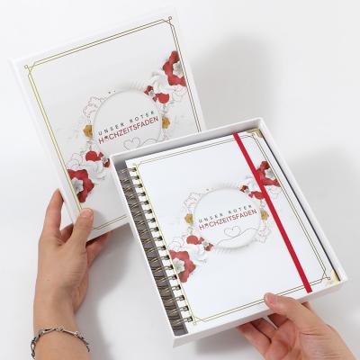 China 4c Offset Printing Wedding Organizer Uniek Verlovingsgeschenk voor pas verloofde stellen Te koop