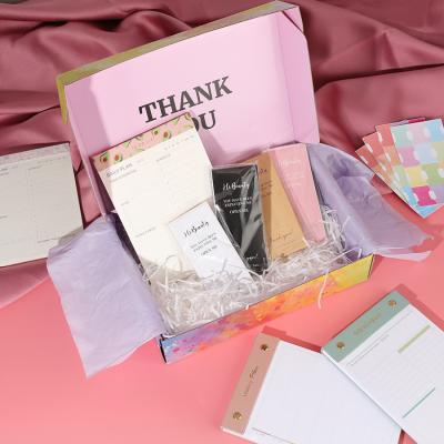 China Recyclable Custom Logo Corrugated Mailer Box for Monthly Subscription Stationery Gifts for sale