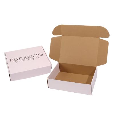 China Custom Packaging Subscription Shipping Mailer Boxes for Mailing in Brown Kraft Paper for sale