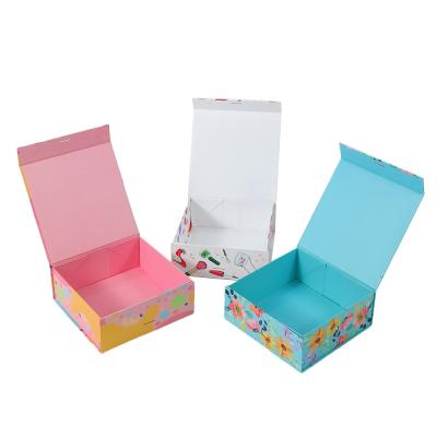 China CMYK Pantone Colour Printing Folders Box with Ribbon Luxury Magnetic Closure Gift Box for sale