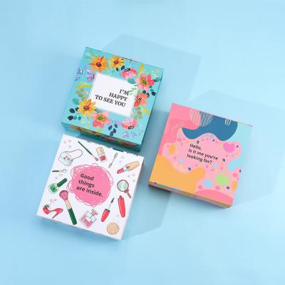 China CMYK Pantone Colour Printing Folders Box with Ribbon Luxury Magnetic Closure Gift Box for sale