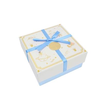 China UV Coating Printing Handling Customized Eco Friendly Reusable Blue Paper Gift Jewelry Box for sale