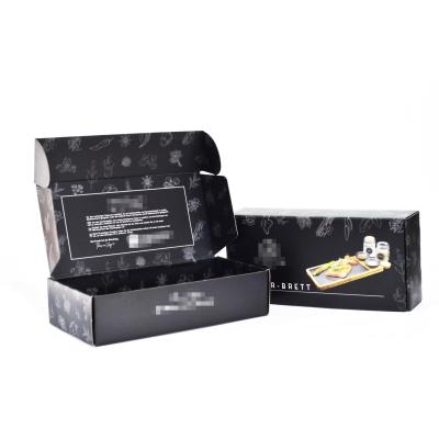 China Logotipo personalizado Caixa de correio corrugada preto fosco para tamanho personalizado Caixas de envio aceitas à venda