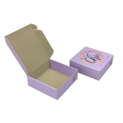 China Small Durable Apparel Packaging Boxes Corrugated Cardboard Square Shipping Box for sale