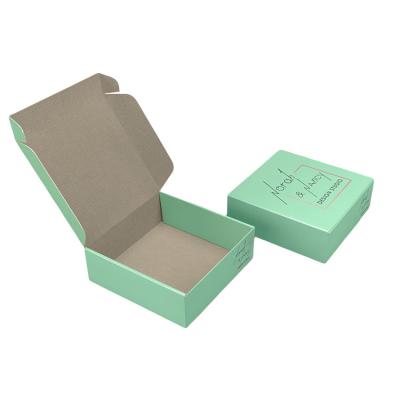 China Small Durable Apparel Packaging Boxes Corrugated Cardboard Square Shipping Box for sale