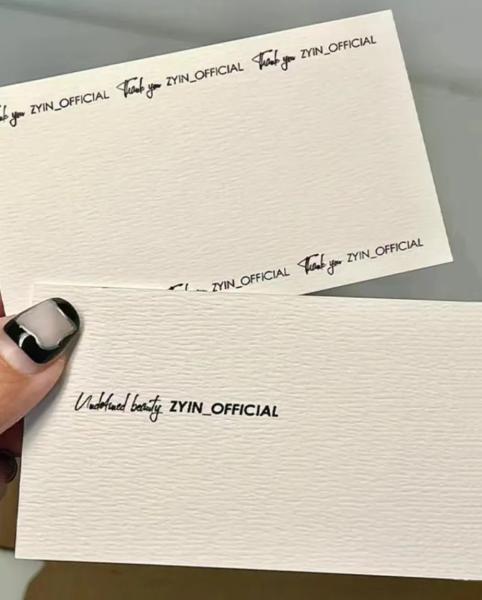 Quality Varnishing Kraft Paper Printing Services Custom Logo Cardboard Business Card for sale