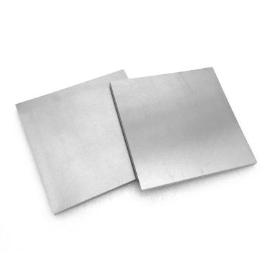 Cina Piastrina del carburo di tungsteno G4 con resistenza all'urto del grano da 1,2 - 1,6 micron buona in vendita