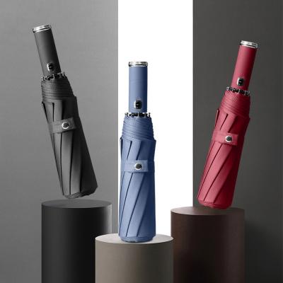 China Reizen in luxe Winddicht Klappend Automatisch Open Sluit Customized Kleur Led Paraplu Te koop
