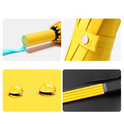 Cina Protezione UV 72 costole 3 ombrelloni pieghevoli con colori contrastanti e logo personalizzato in vendita