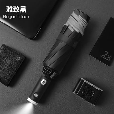 中国 ビジネスプレゼント LEDライトと完全自動機能の3つ折りたたむ傘 販売のため