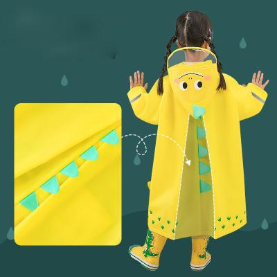 Cina Stampa personalizzata del logo EVA Mantello da pioggia per bambini con striscia riflettente e bordo ingrandito in vendita
