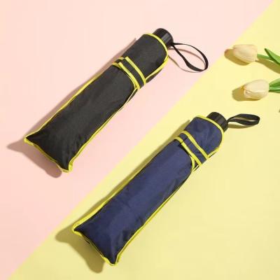 Cina Ombrello aziendale a colori solidi con logo stampato doppio design pieghevole di diametro aperto 106cm in vendita