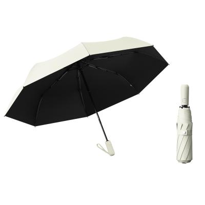 Cina 190T Nylon Triple Fold Umbrella per supporto a prova di vento e personalizzazione del logo in vendita