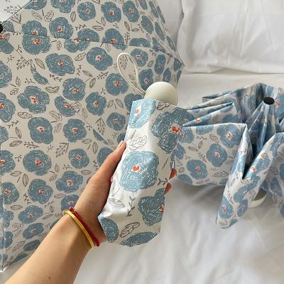 Cina Aspetto personalizzato Livello Blu Fiori Ombre da sole Protezione solare Ombrello con telaio in metallo in vendita