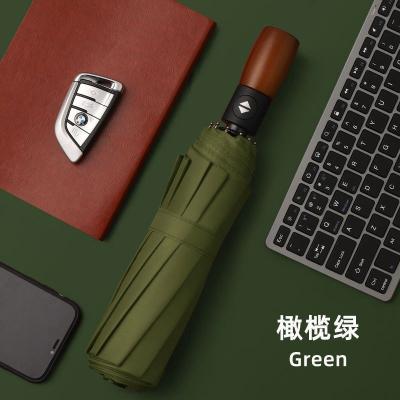 Cina 3 Ombrello aziendale automatico pieghevole con logo personalizzato stampato e maniglia in legno in vendita