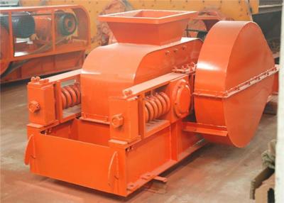 Cina Frantoio a cilindro regolabile dell'attrezzatura del frantoio di estrazione mineraria di dimensione dell'uscita nell'industria refrattaria in vendita