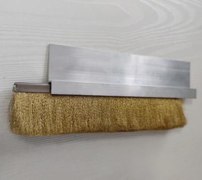 Cina Pulsera a nastro di ottone resistente alla corrosione e conduttiva su misura in vendita