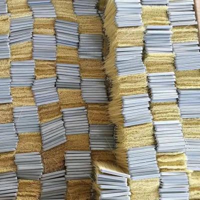 Cina Spazzola a strisce in fibra di Tampico Sisal per la lavorazione del legno in vendita