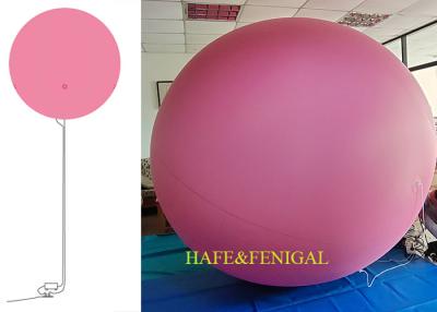 Cina Palloni di illuminazione rosa gonfiabili per decorazioni di eventi con ventole incorporato o design sigillato ad aria in vendita