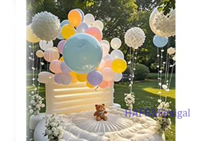 China Luxury Inflatable Bounce Castle Jumping Trampoline Large  White Inflatable Bounce House for Wedding Party for sale