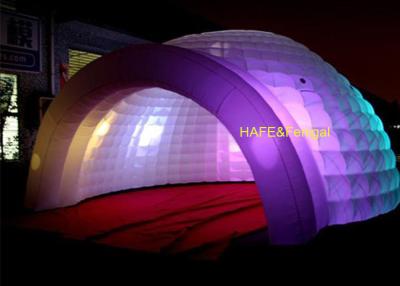 Cina Tenda a cupola gonfiabile in tessuto Oxford da 6m x 5m x 4m con illuminazione interna RGB per zone interattive in vendita