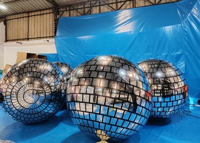 China Decoração de atmosfera de boate de dança Balão de espelho inflável de PVC prata à venda