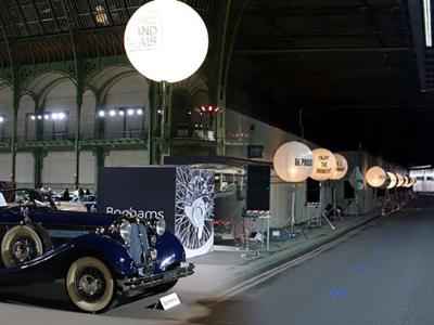 中国 党段階のための三脚LED球の気球の膨脹可能なつく装飾 販売のため