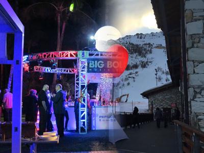 中国 生地のUplightingのナイロンでき事によっては膨脹可能な気球ライトがパーティを楽しむ 販売のため