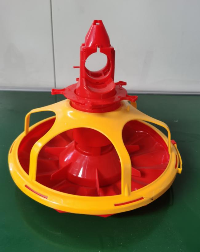 2.5 Quarts Round Poultry Food Dish 6