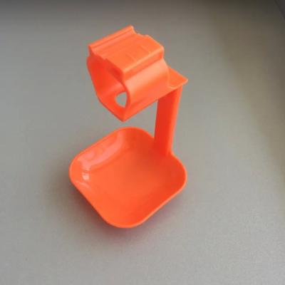 中国 ウズラ家禽水ニップル システム用ダブル ウィング ツイン ロック ニップル ドリンカー 販売のため