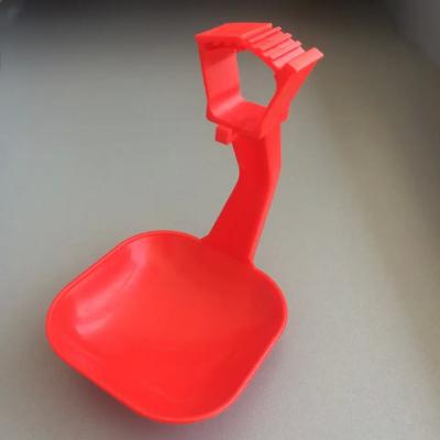 Cina Abbeveratoio del capezzolo dei bevitori del sistema di innaffiatura dell'acqua potabile delle anatre delle oche per l'agricoltura di allevamento di pollame dell'uccello in vendita