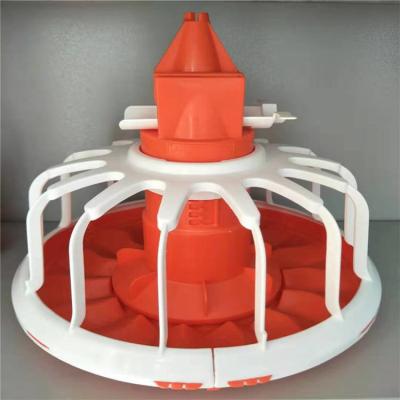 China Automatisches Geflügelfarm-Ausrüstungsboden-Broiler-Hühner-Zufuhr-Pfannen-Fütterungssystem für Broiler zu verkaufen