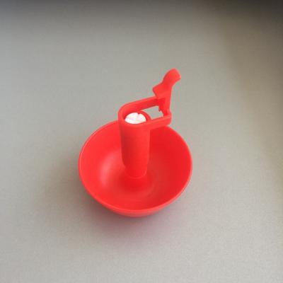 Cina Pollame di pollo Capezzolo Bevitore d'acqua Appeso Sospensione Dip Cup con serratura che blocca Tubo quadrato dalla Cina in vendita