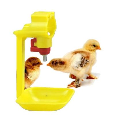 Cina Bevitori automatici del capezzolo della valvola a sfera del pollo del pollame per il sistema di abbeveraggio del pollame in vendita