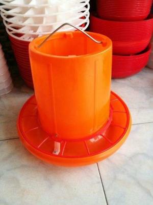 Cina Mangiatoia automatica per polli all'ingrosso di nuove materie plastiche in vendita