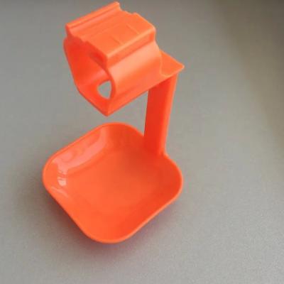Cina Bevitore per mangime per pollame di quaglia 25mm POM Bevitore per capezzolo in vendita