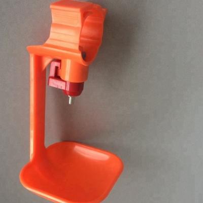 Cina I capezzoli automatici innaffiano la tazza bevente del bevitore del capezzolo delle tazze beventi dell'acqua del pollame del sistema in vendita