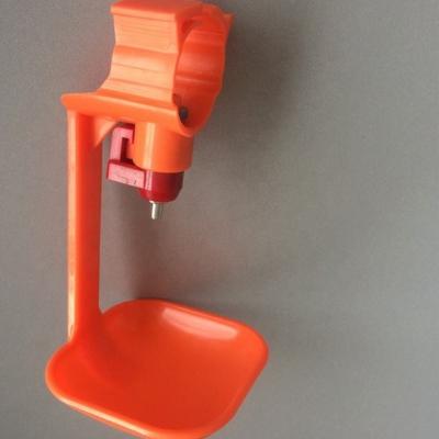 Cina Arancione Pollame Capezzolo Dispenser Acqua Pollo Capezzolo Plastica ABS in vendita