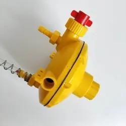 Cina Regolatore di pressione dell'acqua per pollame 0.1Mpa-0.6Mpa per abbeveratoio per polli in vendita