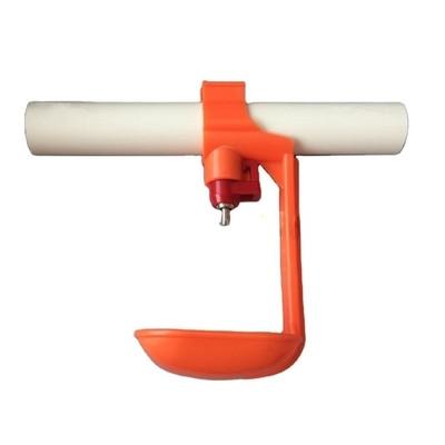Cina Abbeveratoi di pollame lubrificanti arancioni Linea di abbeveraggio per pollame per pollaio in vendita