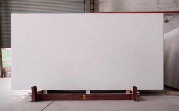 백색 Calacatta 0.1%장의 3000*1400mm 인공적인 석영 석판