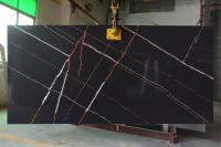China Black Calacatta Lightning Patterned Quartz Slab 3200x1600x20mm Engineered Stone for sale