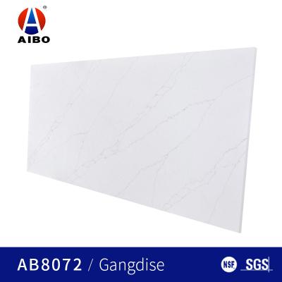 China Materiales de construcción decorativos de la piedra del cuarzo del blanco los 6MM Calacatta de los tops del hotel en venta