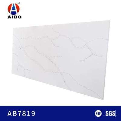 中国 金の静脈が付いている台所島2.2g/Cm2白いCalacattaの水晶 販売のため