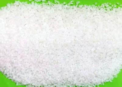 Китай 99,8% зерно сплавленного кремнезема очищенности 3-5mm, аморфическая двуокись кремния, ранг b продается