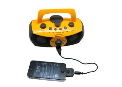 Cina Torcia elettrica multifunzionale portatile della radio della manovella del giocatore con la radio di FM in vendita