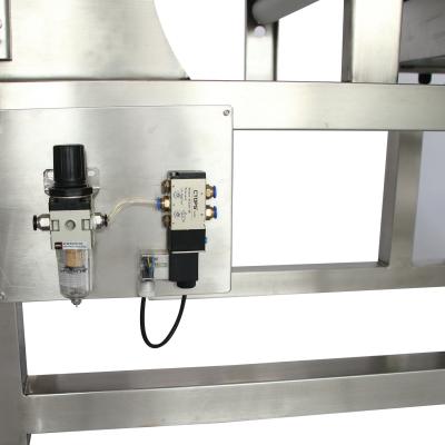 China Automatische metaaldetector met transportband voor de voedingsmiddelenindustrie / metaaldetector voor ijzer Te koop
