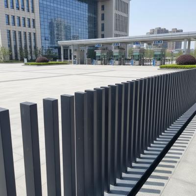 China Automatic Rising Bollard Fence Gate with 304+Q235 Stainless Steel Construction, Fully Automatic Control, and IP68 Protection Rating for sale